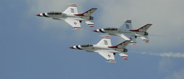 AI and Test Pilot Duke it Out in Aerial Dogfight Staged by US Air Force ...